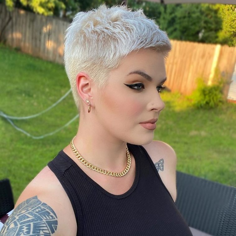 Tagli di capelli molto corti e rasati, foto e video per analizzare i ...