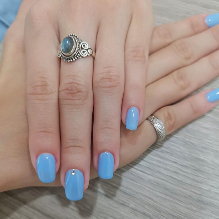 Unghie semplici ed eleganti: ecco diverse Nail art da cui prendere spunto